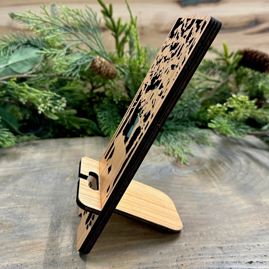 Laser Cut Wood Phone Stand and Decor - Bear in Woods - Etsy