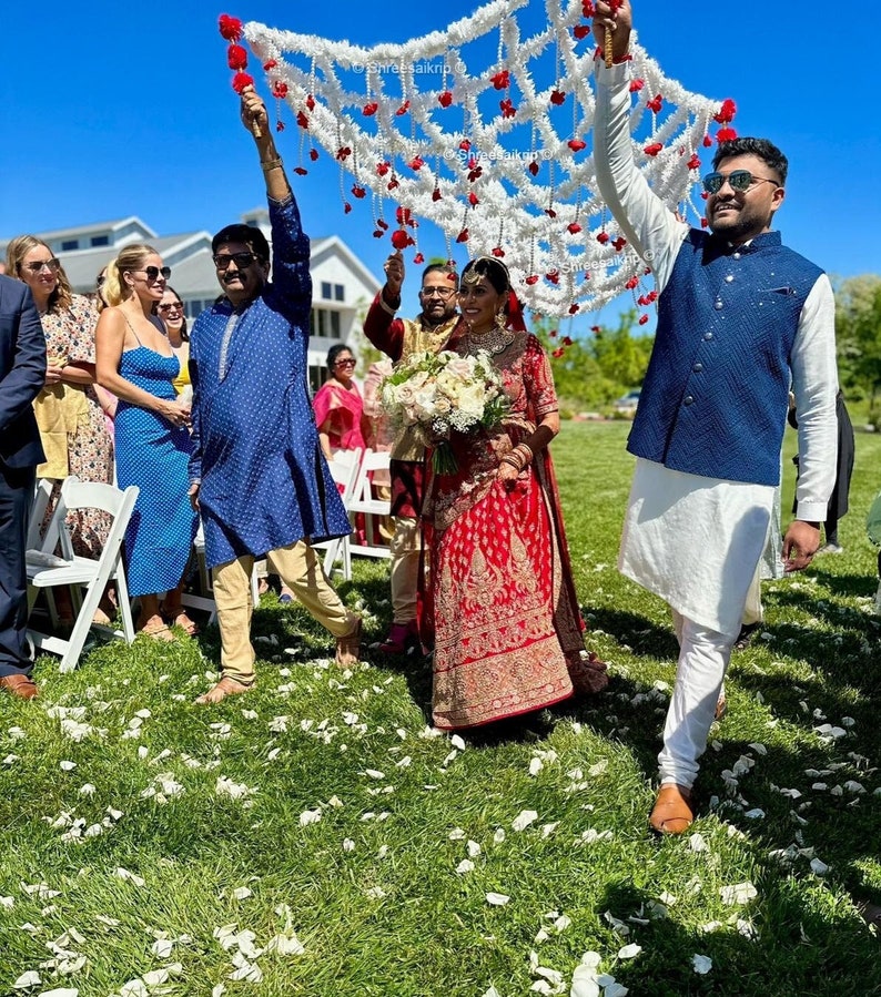 Traditional Wedding Bride Entry With Trendy Phoolo Ki - Etsy