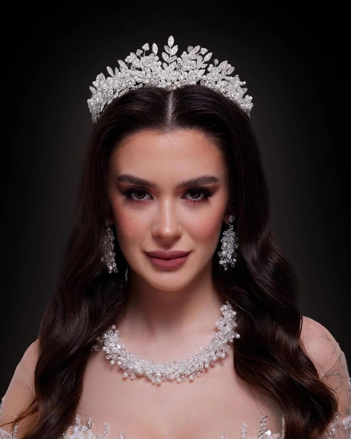 Pearl & Crystal Bridal Tiara, Floral Wedding Headpiece - Etsy