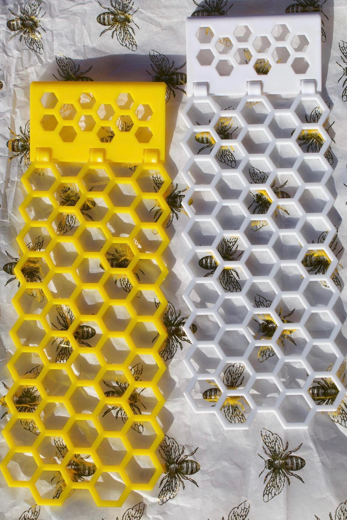 Floating Bee Ladder, Plastic Floating Bee Island for Drinking ...