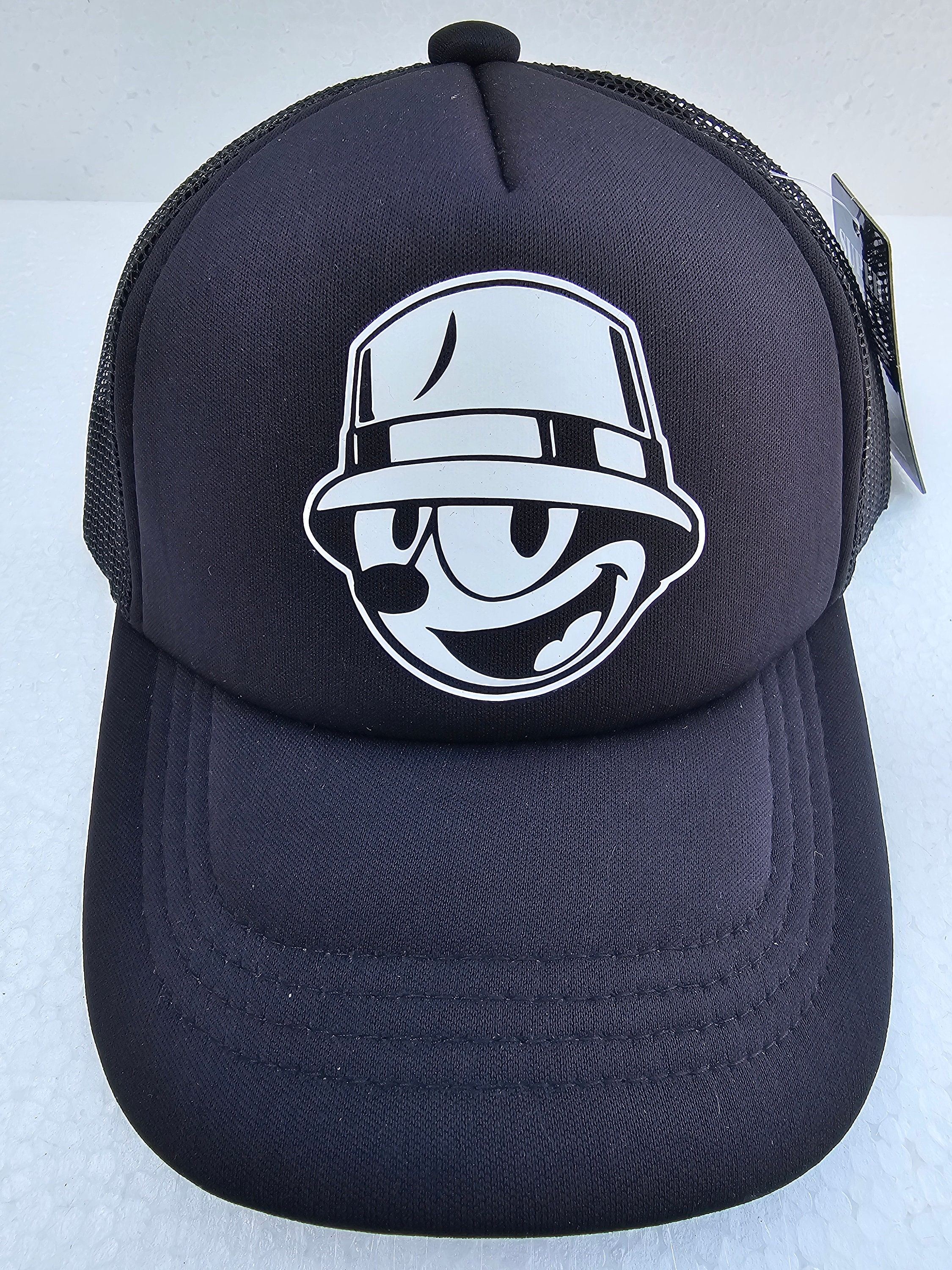 Unisex Felix the Cat Trucker Hat | El Gato Felix | Felix With Hat ...