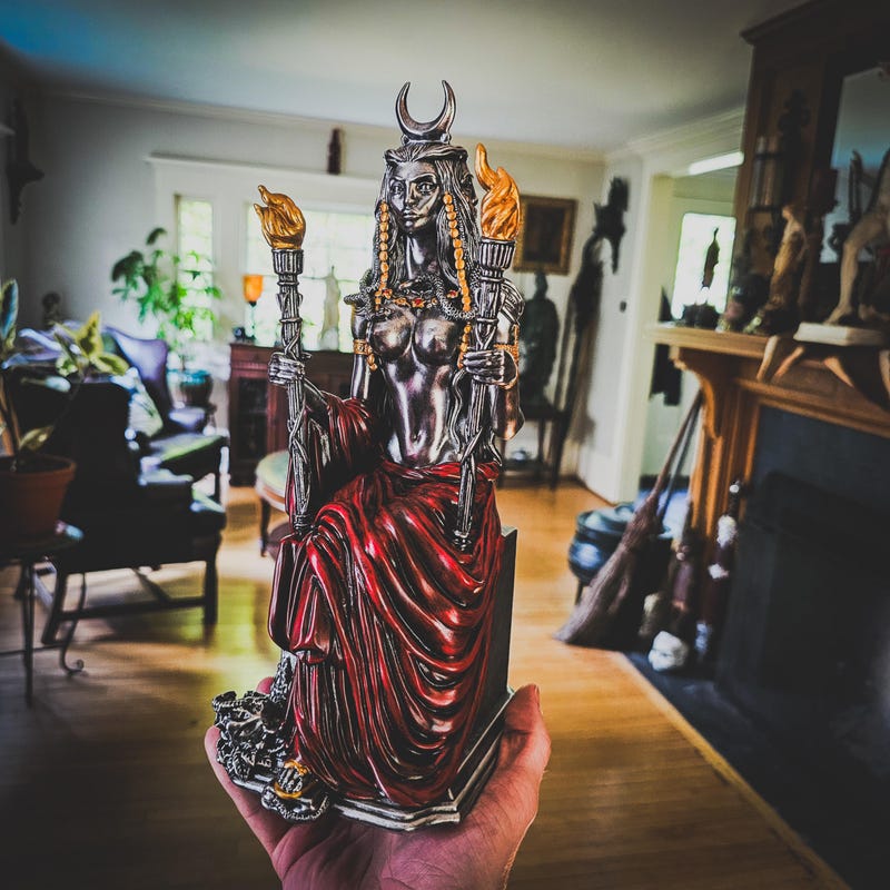 God Hekate Statue - Etsy