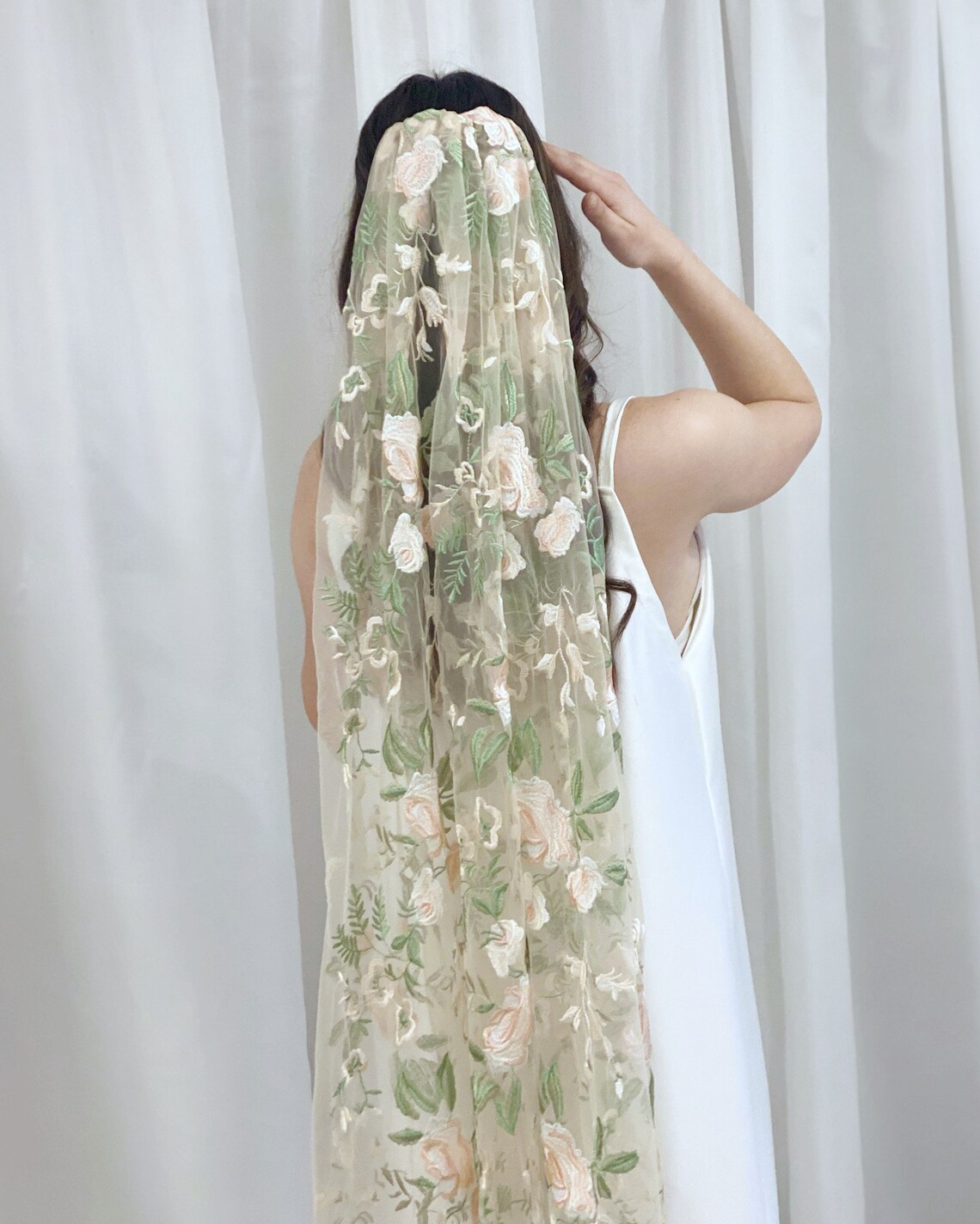 Floral Wedding Veil/embroidered Veil/flower Veil/unique - Etsy