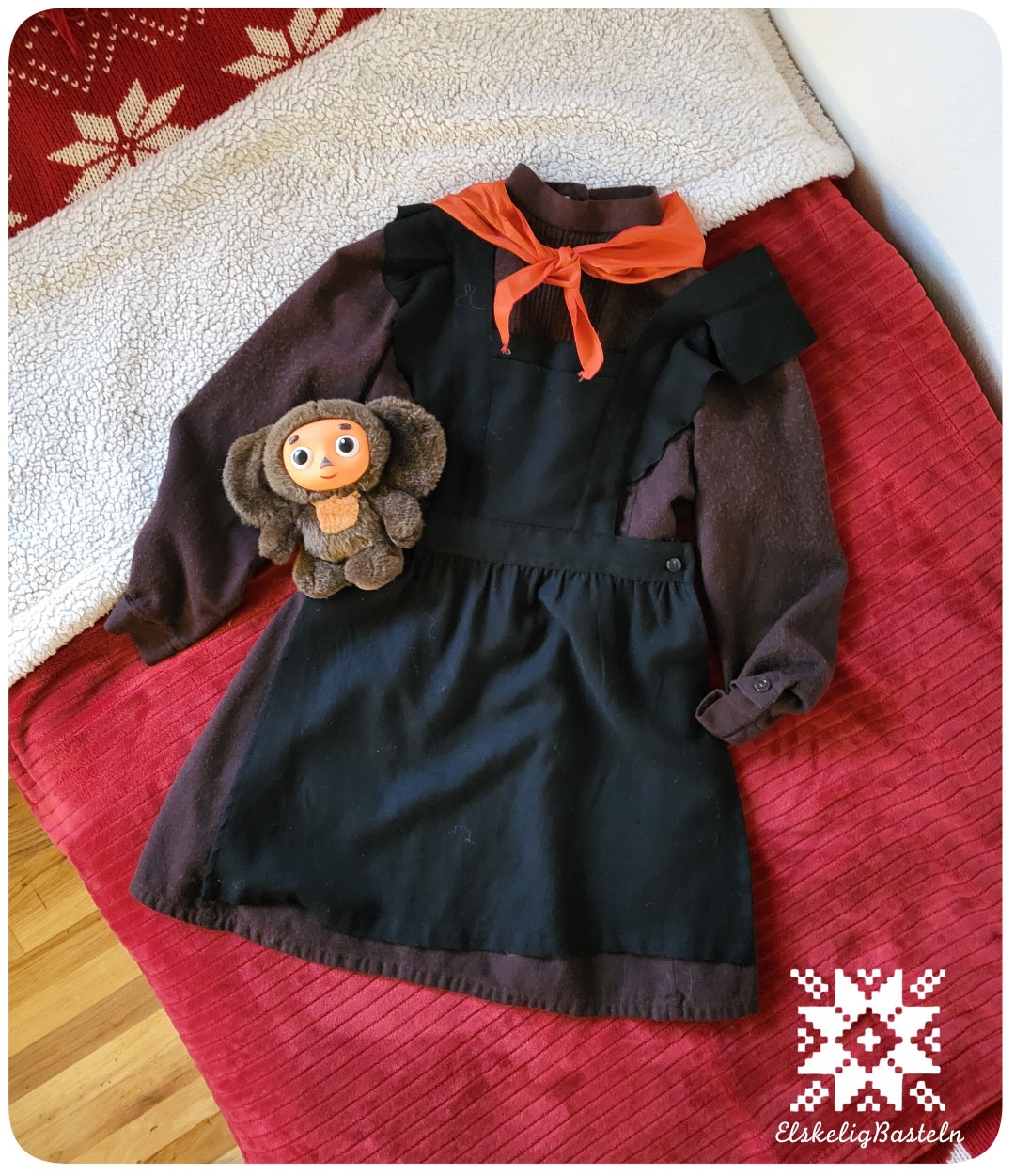 Vintage Soviet School Uniform, USSR Girl's Pioneer Uniform, Soviet ...