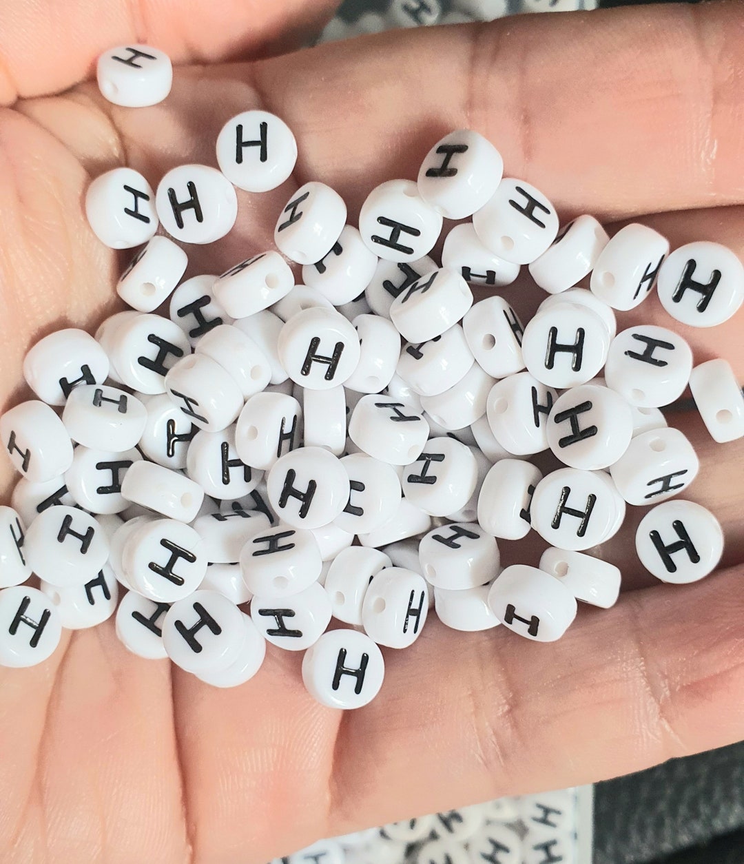 100 Flat Round Single Letter H White Beads 7mm Alphabet Acrylic Beads ...