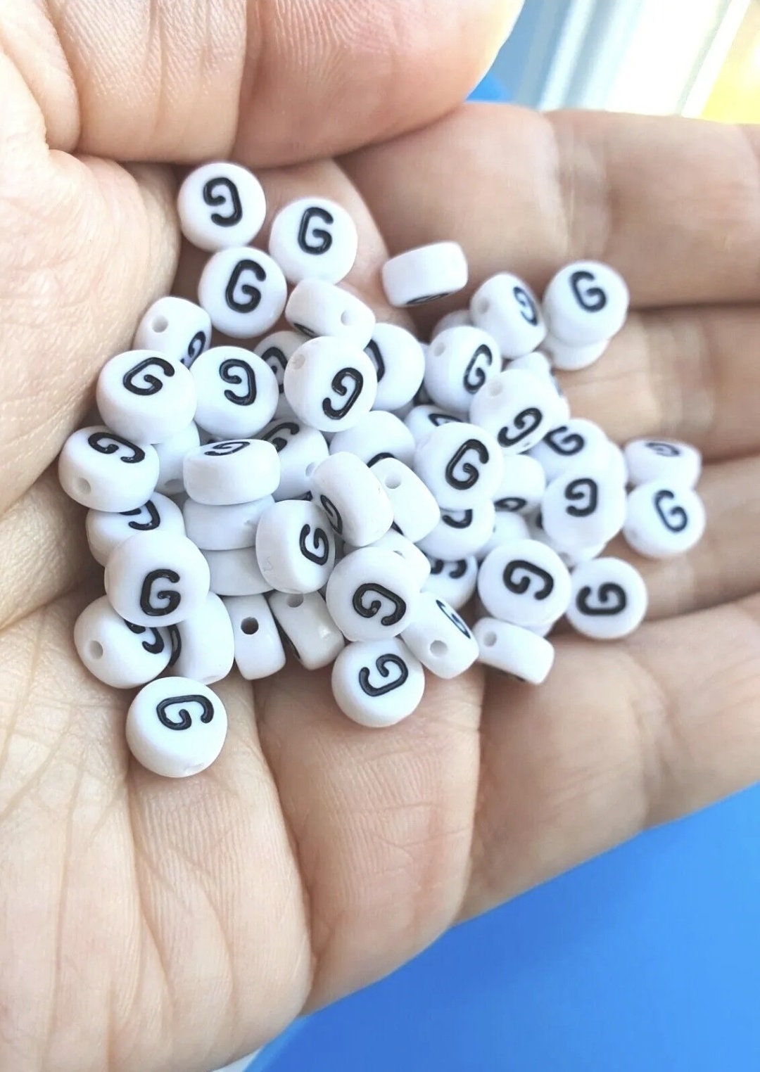 100 Flat Round Single Letter G White Beads 7mm Alphabet Acrylic Beads ...