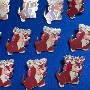 Dinah ‘daisy Crown Pout’ Pin - Etsy
