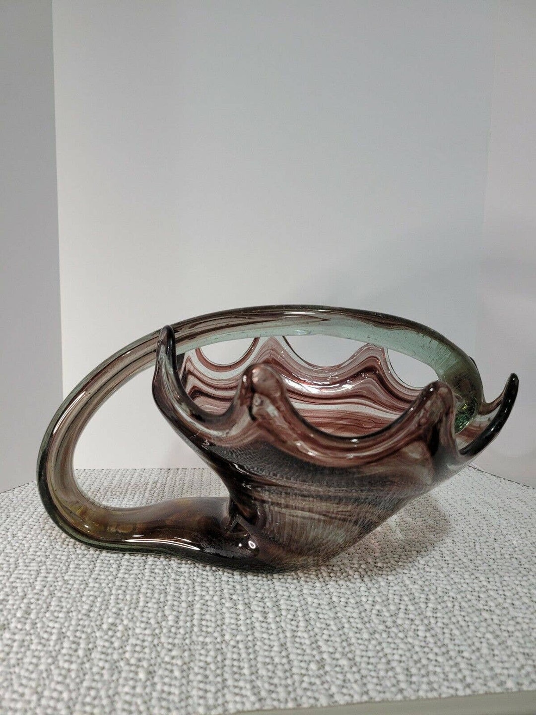 Vintage Sooner Glass Centerpiece Bowl Amethyst & Clear Glass Swirl 10 ...