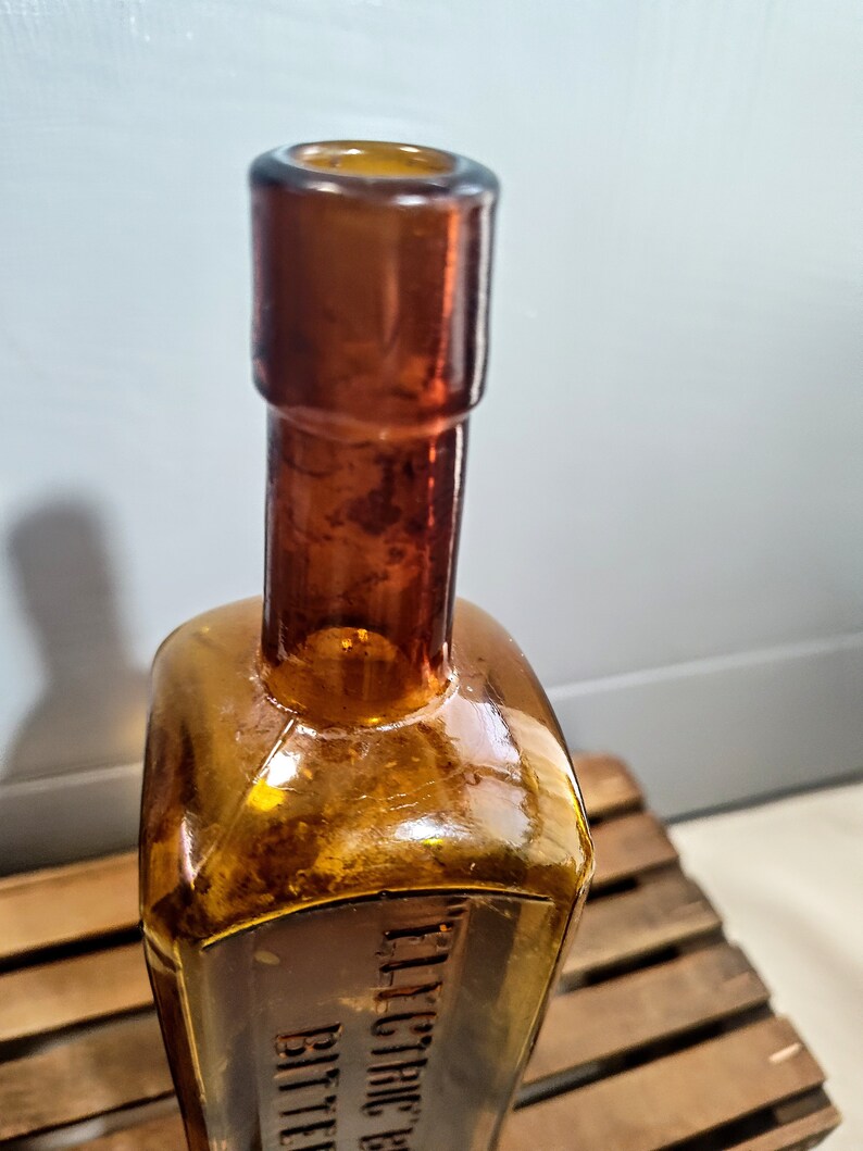 1906 electric Brand Bitters, the New Discovery, the Great Family Remedy ...