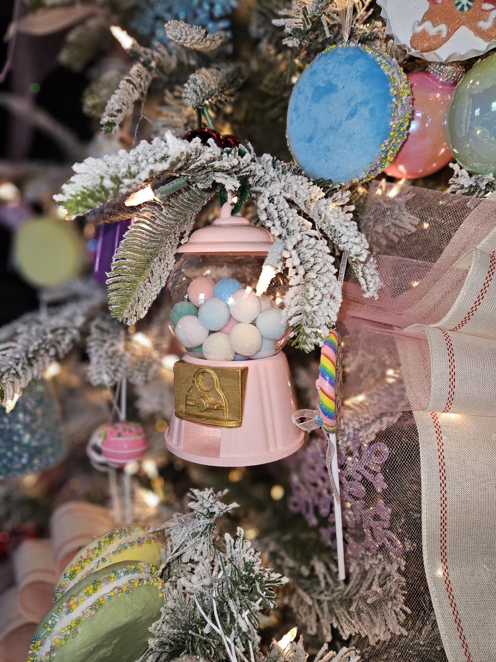 Personalized Pink Mini Gumball Machine, Gumball Machine Christmas Tree ...