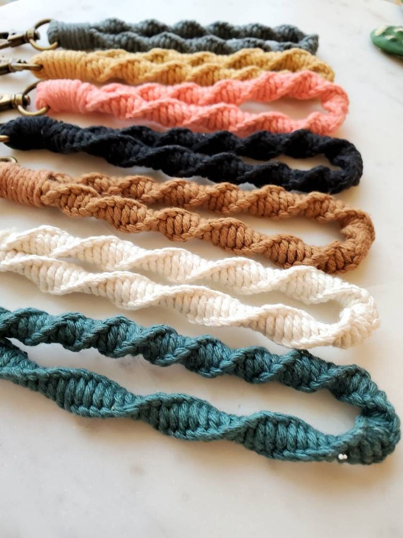 Handmade Macrame Wristlet Keychains| Bohemian Keychains|macrame Lanyard ...