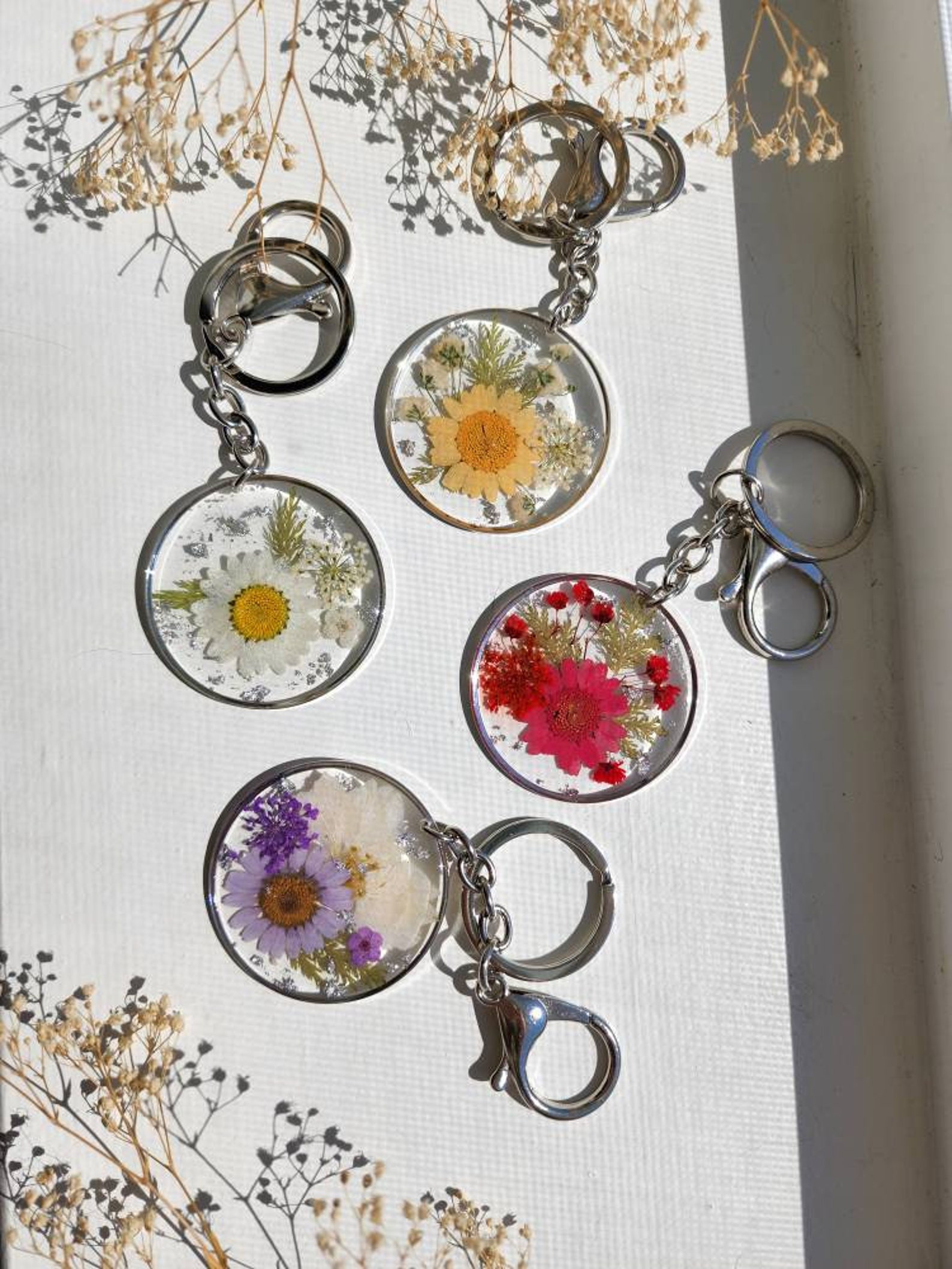 Handmade Real Dried Flower Resin Aesthetic Keychains Party - Etsy