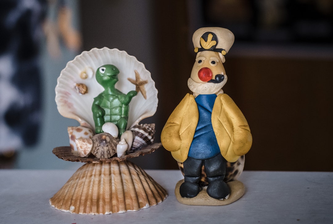 Vintage Turtle & Captain Figurines: 70s Seashell Knick Knack Set - Etsy