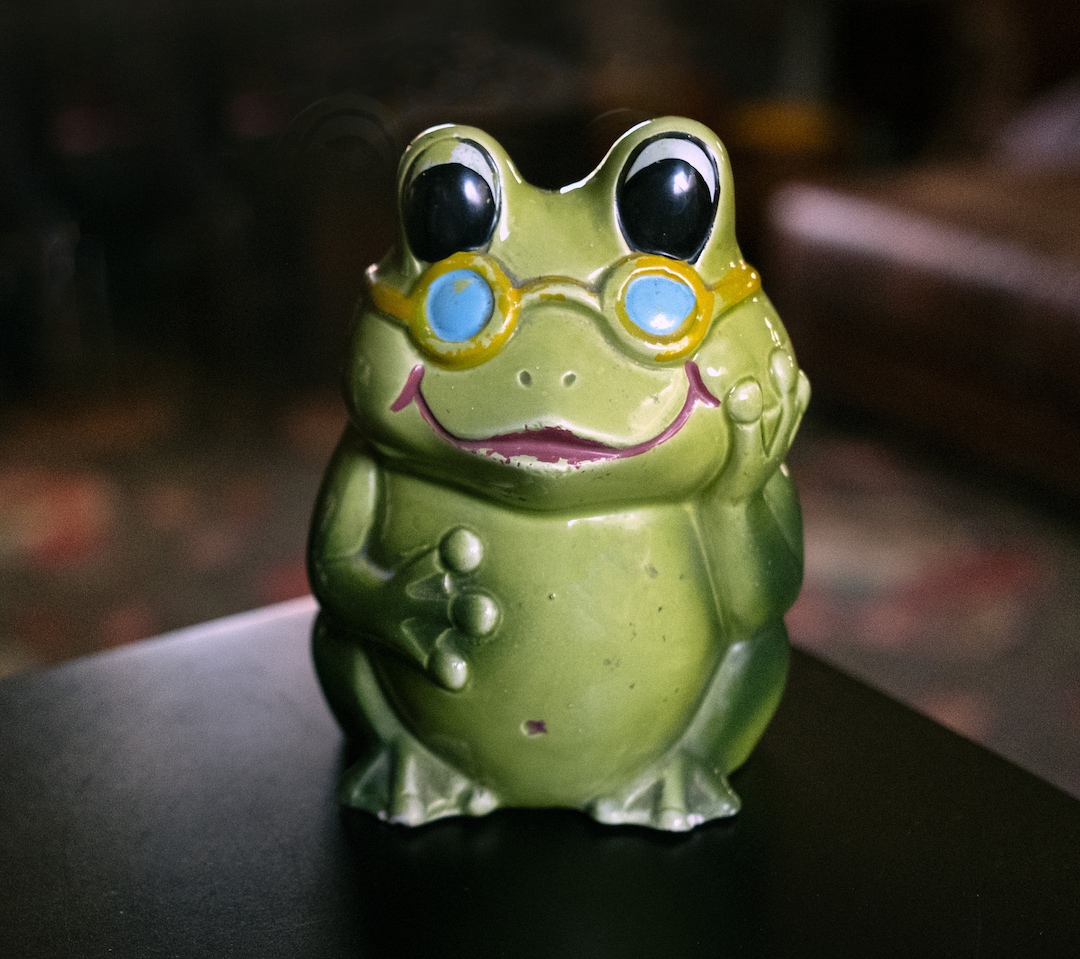 Adorable Vintage Frog Planter Froggy in Yellow Glasses Ceramic ...