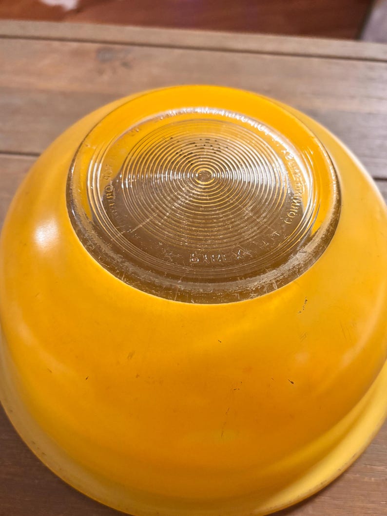 Vintage Pyrex Yellow Mixing Bowl W/clear Bottom, Model #323, 1.5 Liters ...