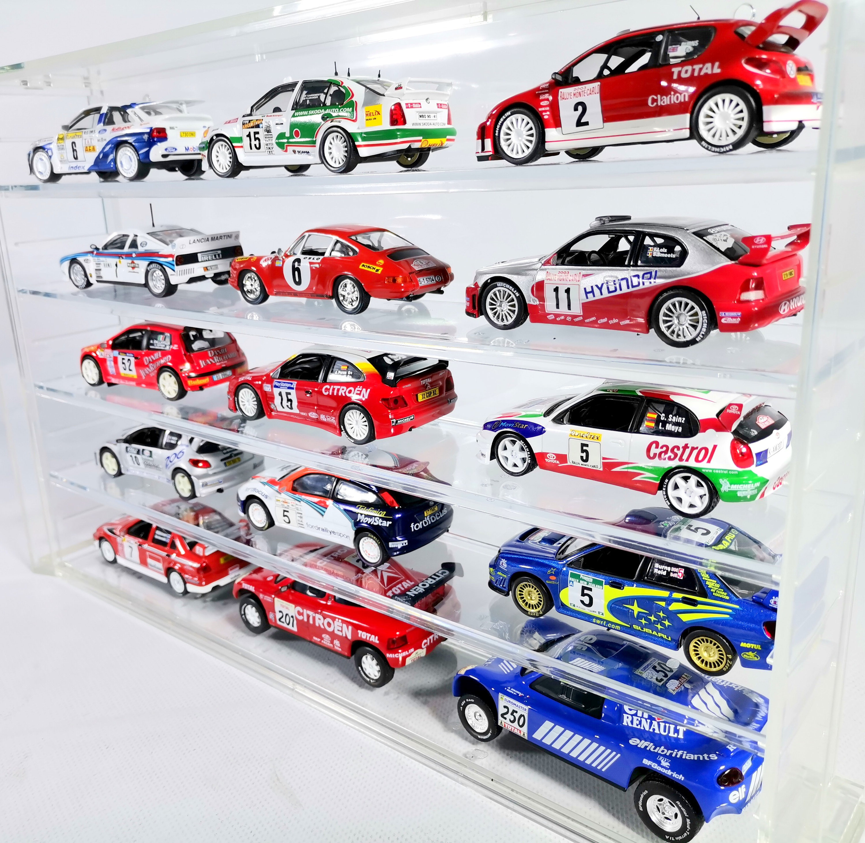 ALTAYA 1:43 "15 Diecast Cars Collection Set 2" & Plexiglass Showcase - Etsy