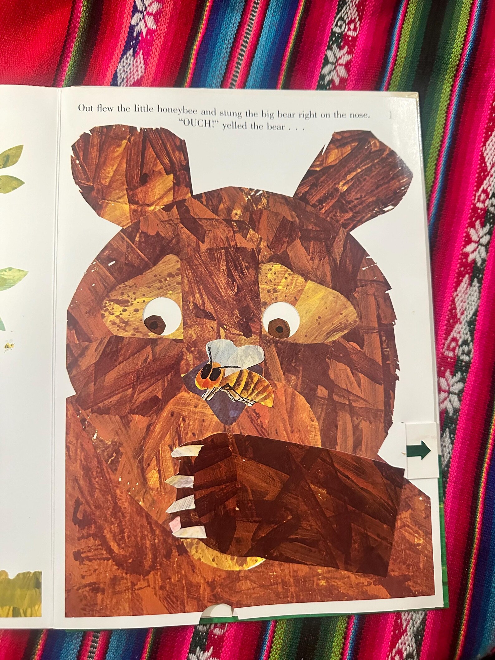 RARE VINTAGE the Honeybee and the Robber a Moving/picture Book by Eric ...