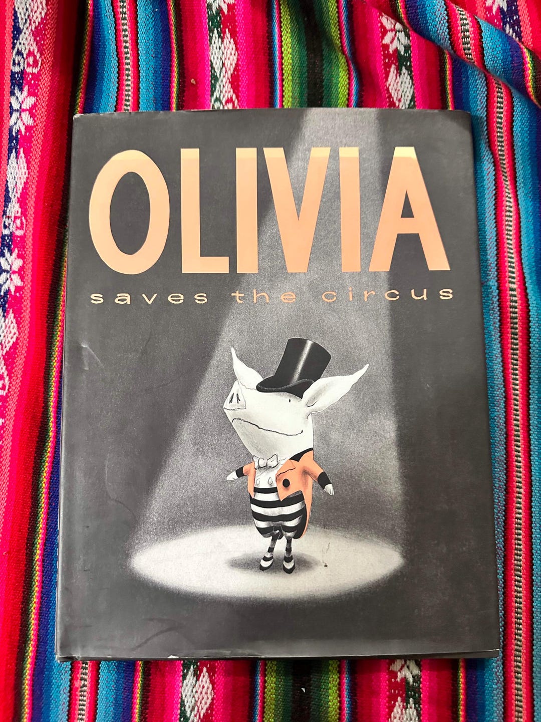 RARE VINTAGE Olivia Saves the Circus by Ian Falconer First Edition ...