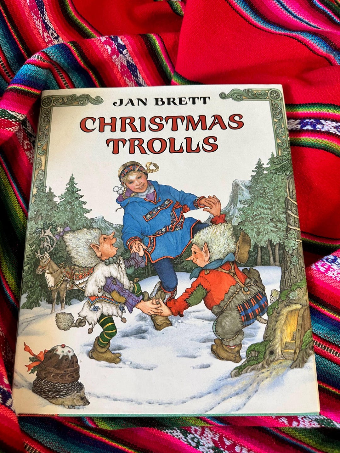 RARE VINTAGE Christmas Trolls Jan Brett First Edition First Printing ...