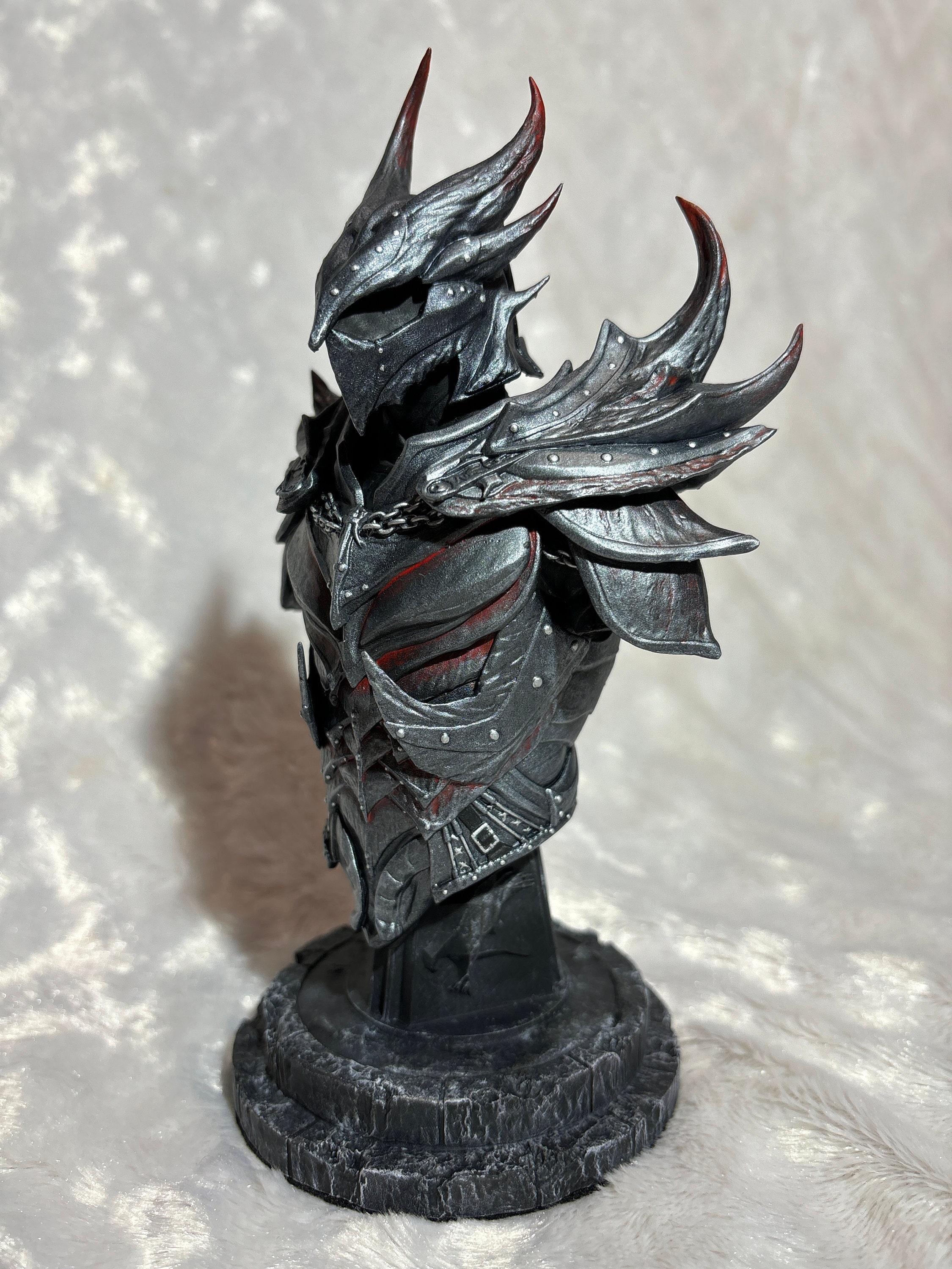 Skyrim Daedric Armor 20cm Statue Elder Scrolls Model Figure - Etsy