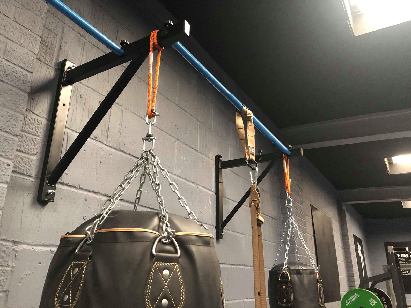 IRONCLAN Heavy Duty Wall Mounted Steel Pull up Bar up to 130kg, Ideal ...