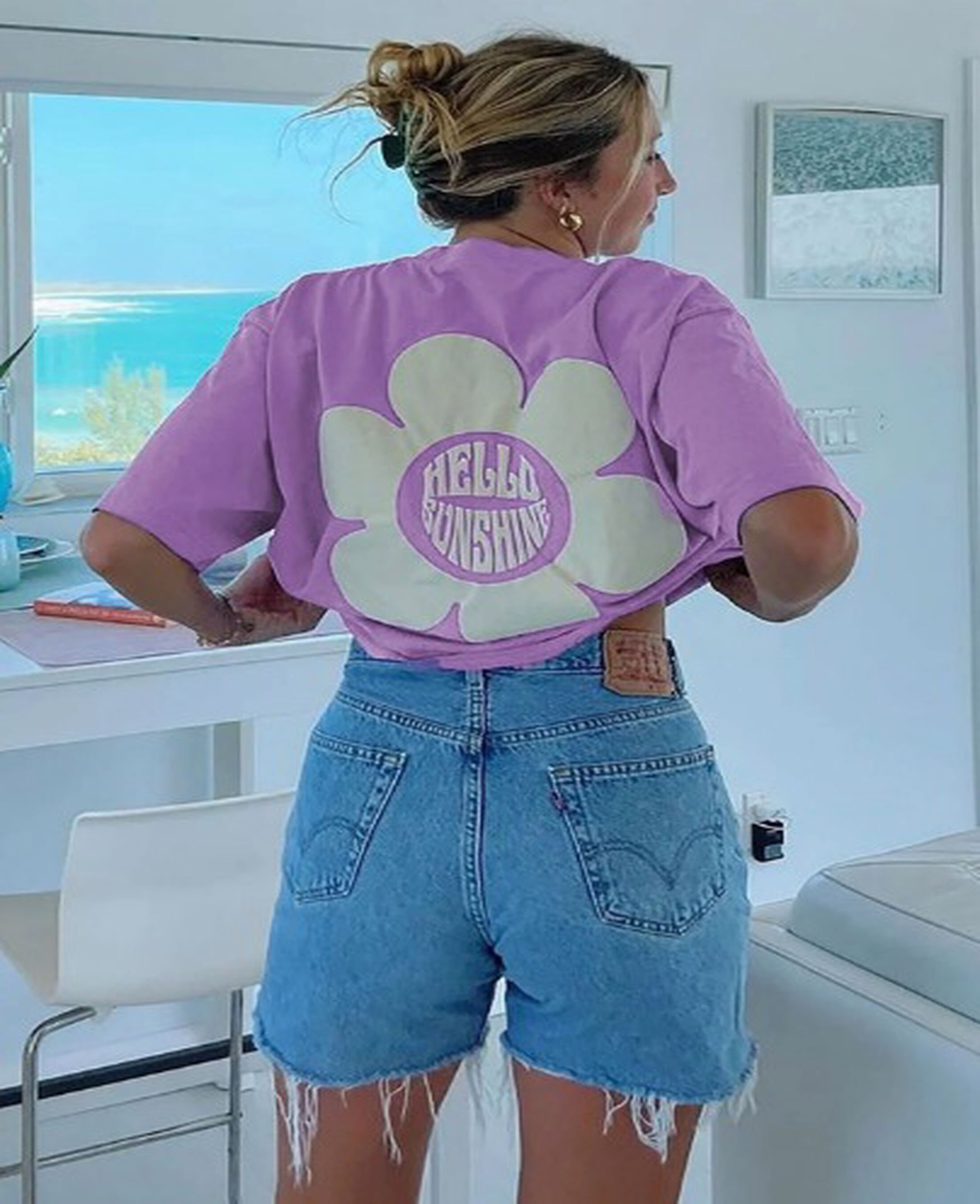 Hello Sunshine Shirt, T-shirt With Floral Print on the Back, Trend Girl ...