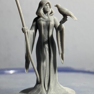 Raven Queen Miniature - Mz4250 - Mage Wizard Warlock Sorceress Elf ...