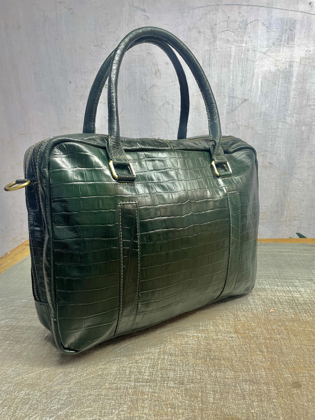 Leather Crocodile Embossed Laptop Bag, 15" Olive Green Leather Laptop ...