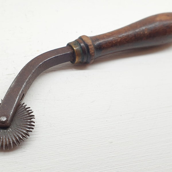 Antique Trace - Etsy Australia