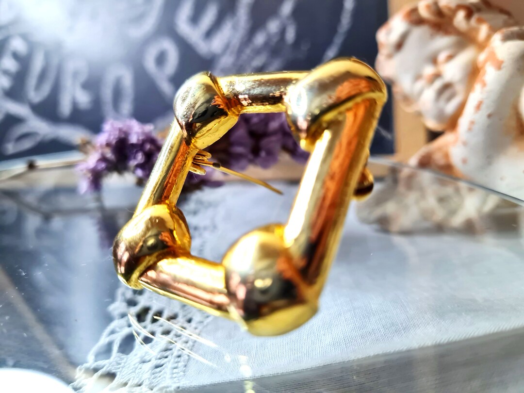 Gold Tone Square Brooch Pin With Ribbon Accents, Lady Remington LR ...