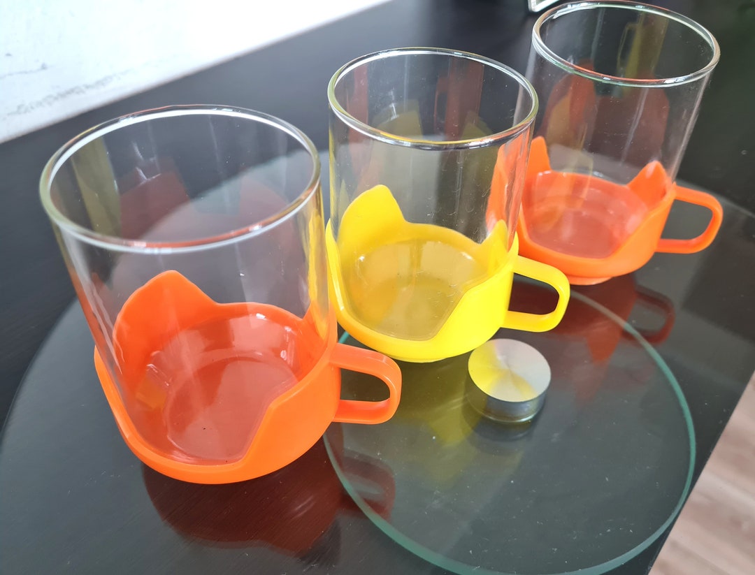 Set of 3 Roly Poly Glasses in Yellow Orange Plastic Holder, Vintage 70s ...