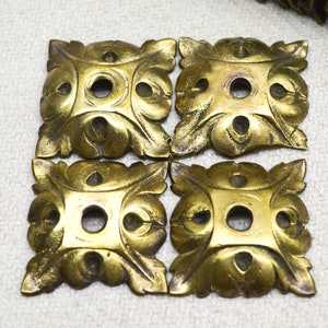 Set 4 Antique Brass Rosettes Back Plates Square Flower Motif Tudor Rose ...