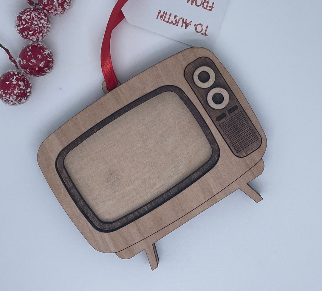 Retro TV Gift Card Holder & Photo Frame – 3-in-1 Wooden Ornament With ...