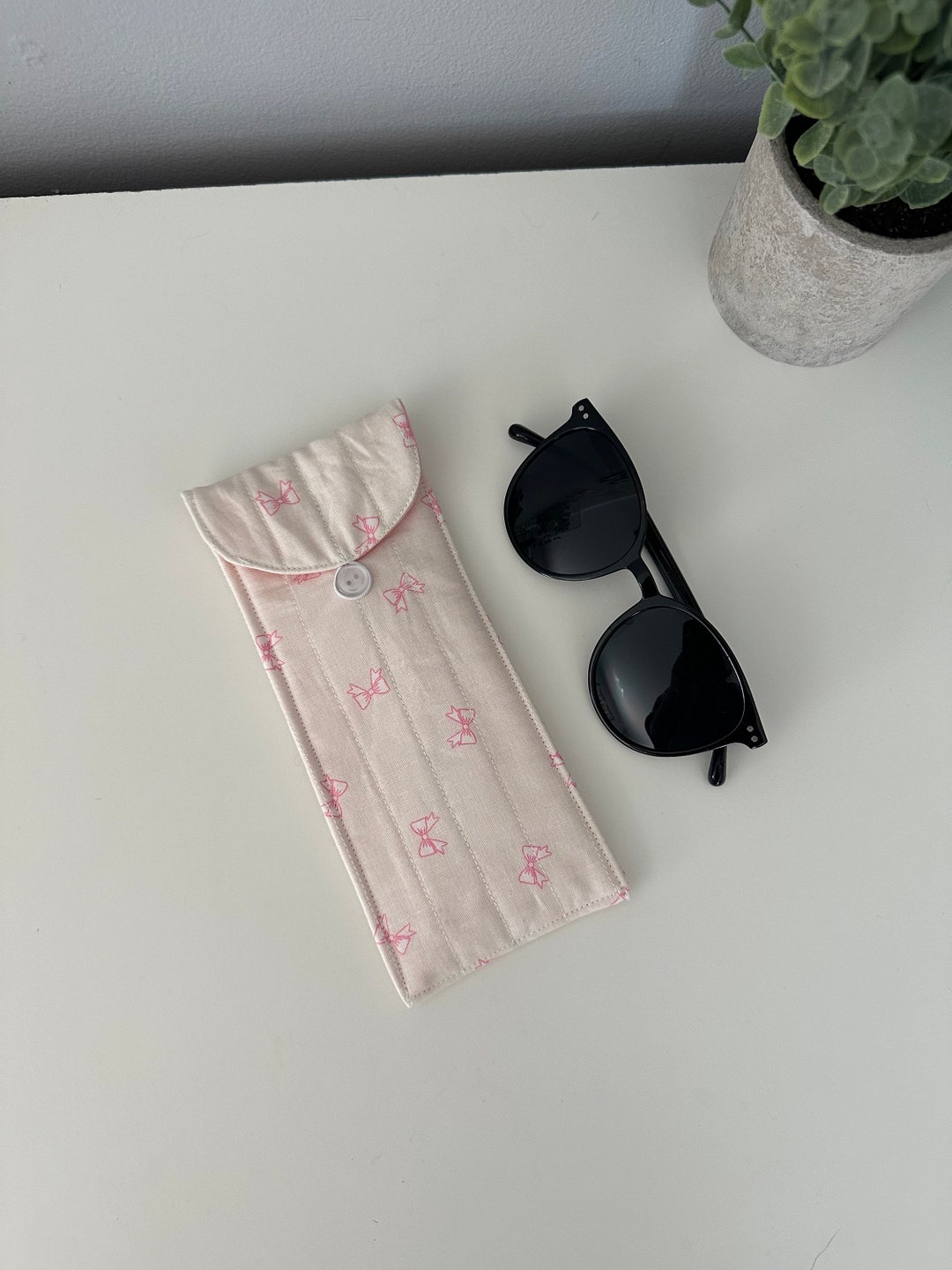 Glasses Quilted Pink Dainty Bow Handmade Pouch, Glasses Case, Glasses ...