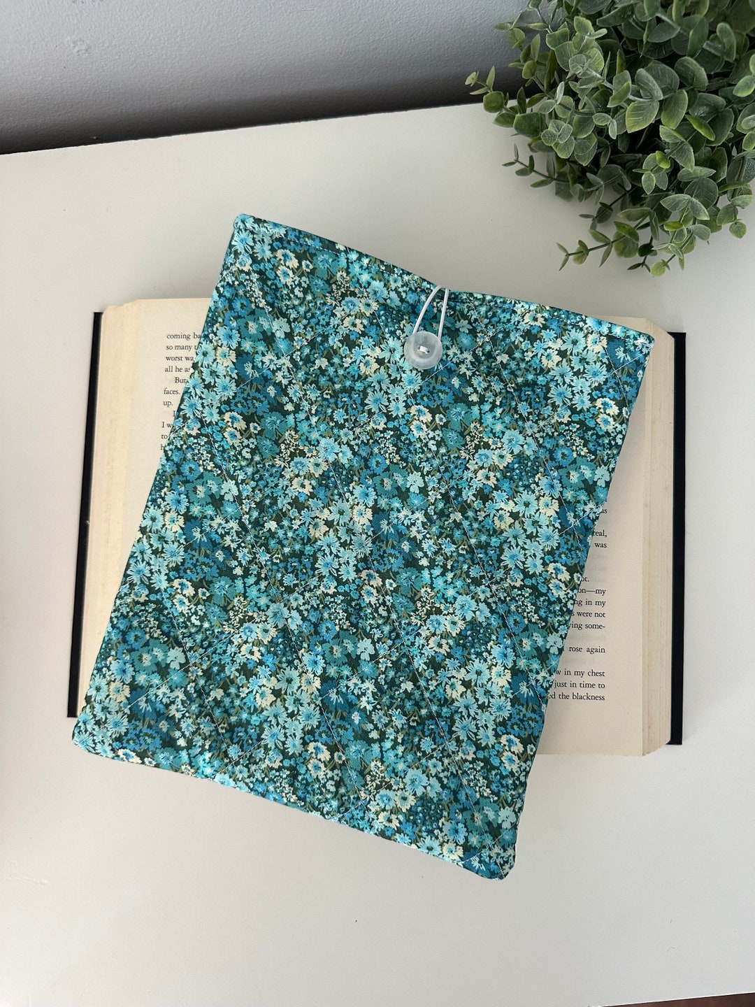 Regular Handmade Quilted Blue Floral Book Sleeve, Book Pouch, Book ...