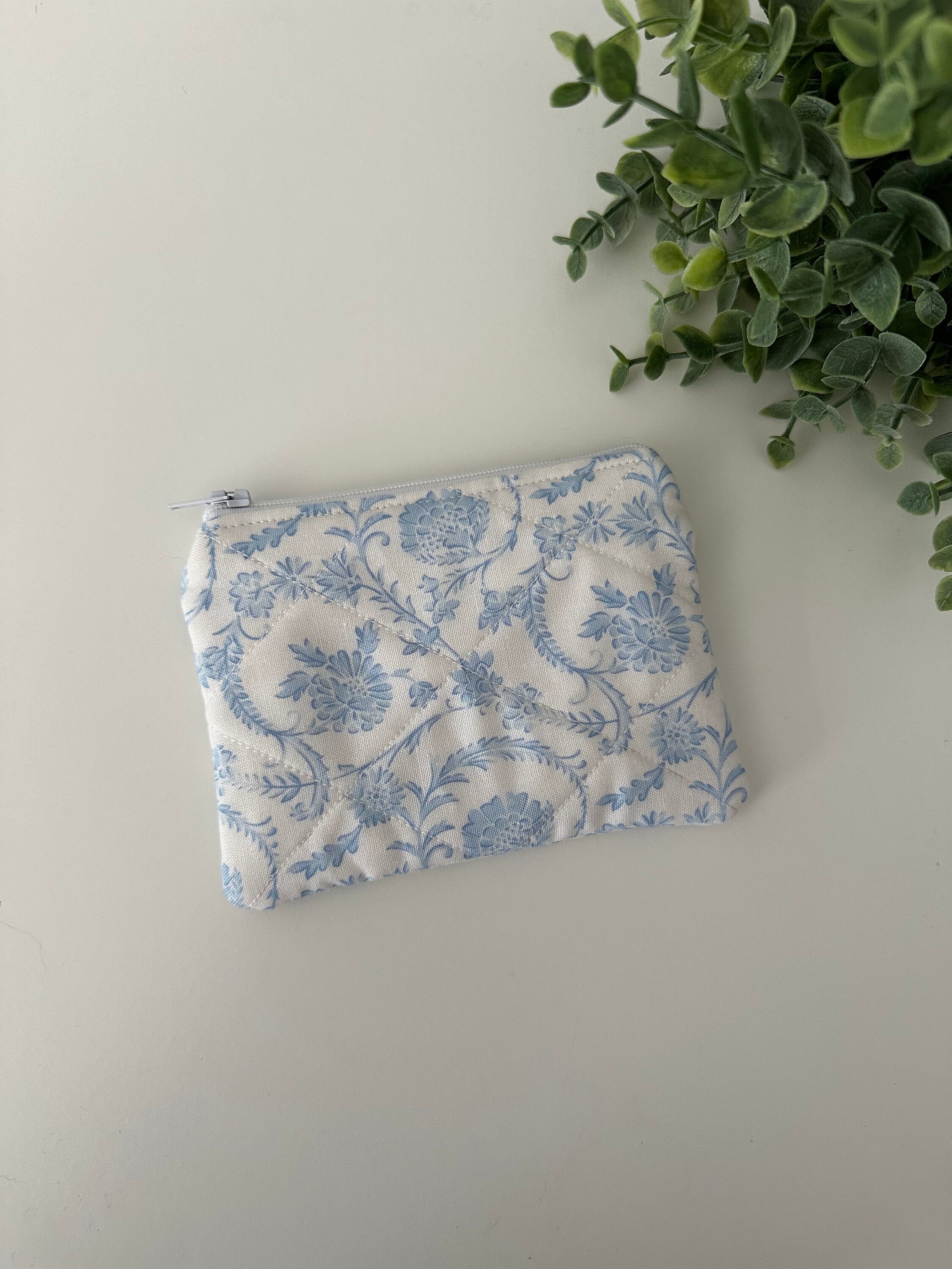 Handmade Blue Beach Themed Quilted Coin Pouch, Coin Purse, Coin Holder ...