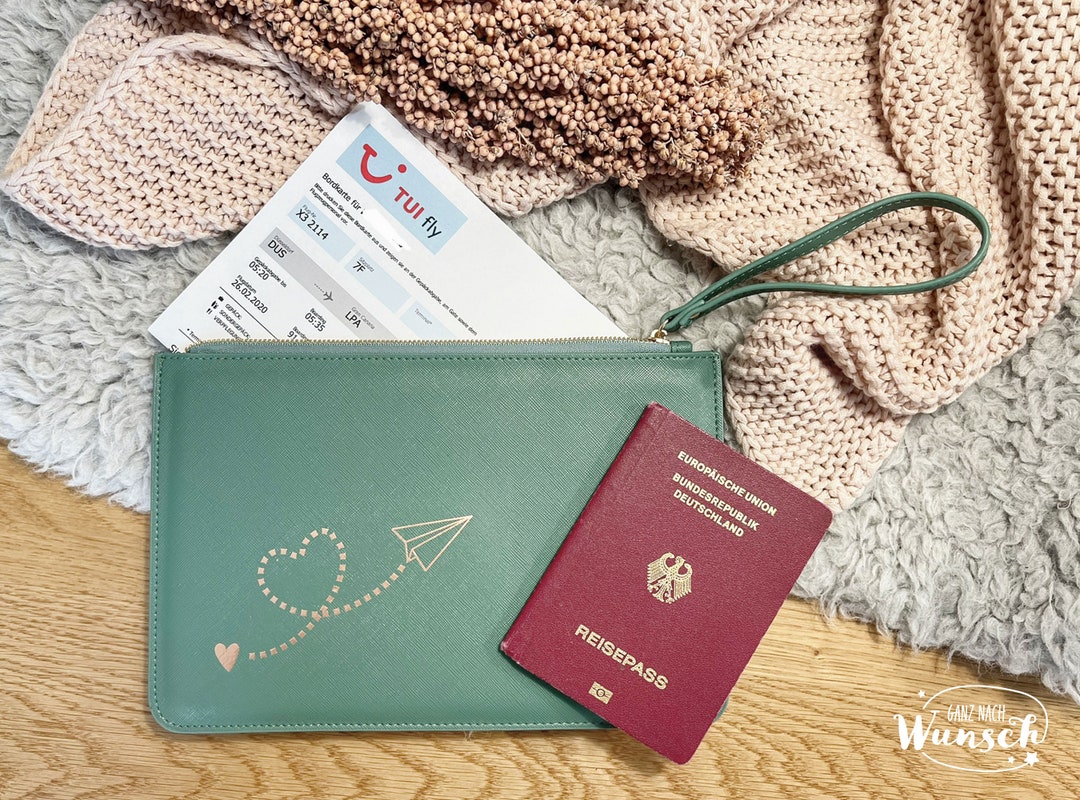 Clutch Travel Documents Vaccination Certificate Cover Document Folder ...