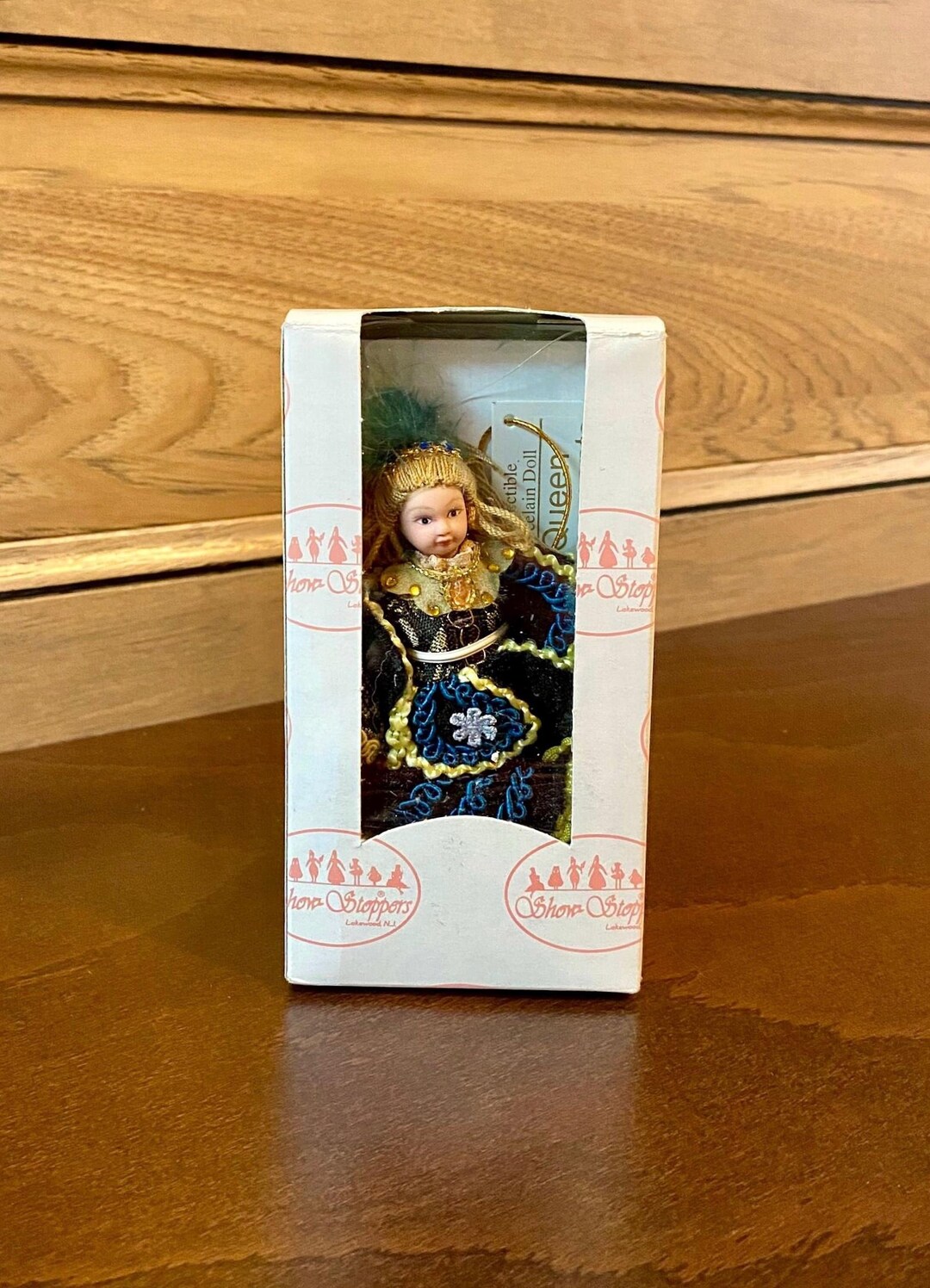 Vintage Queen Elizabeth II Miniature Porcelain Doll - Etsy