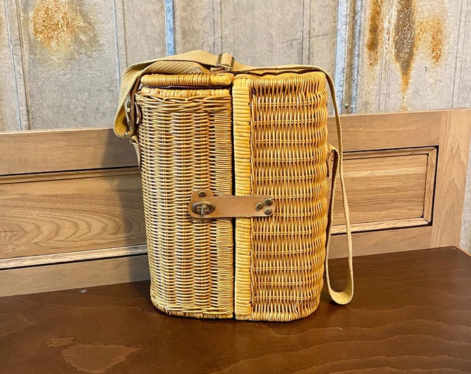 Vintage Picnic and Wine Wicker Carrying Case - Etsy