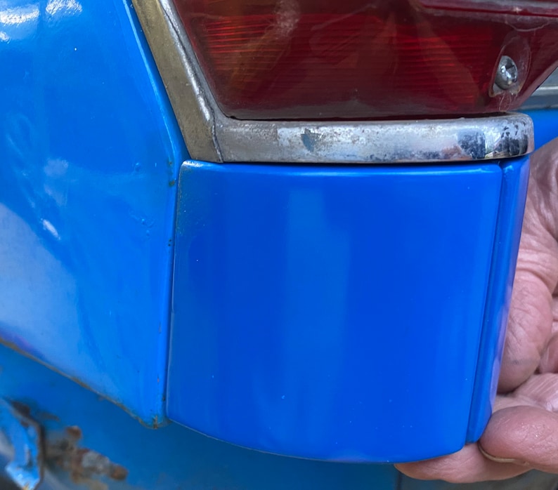 MGB / MGB GT Rear Light Smoother Cowls X2 (rubber to Chrome Bumper ...