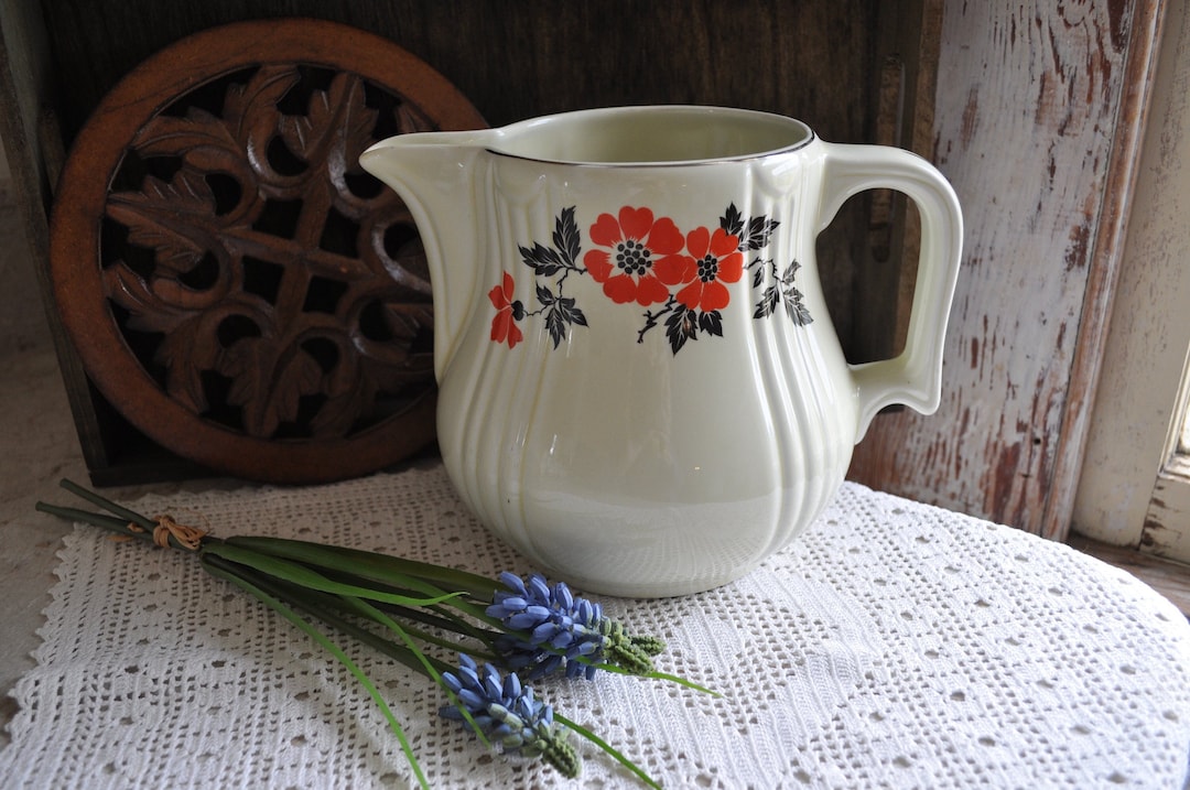 Vintage 1940s Hall's Kitchenware Red Poppy radiance Pitcher Collectible ...