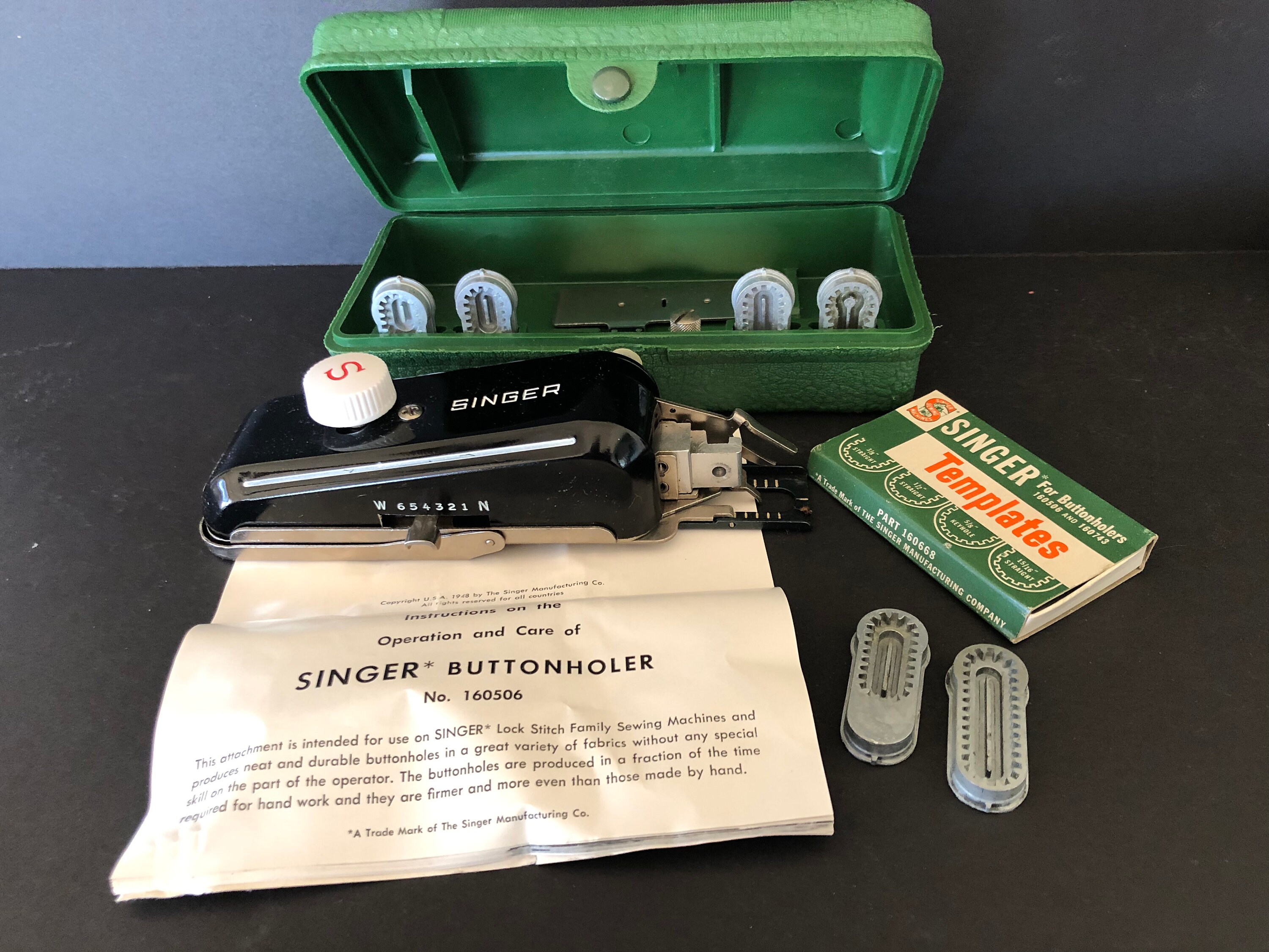 Singer Sewing Machine Attachments Vintage. Bottonholer, Blind Stitch ...