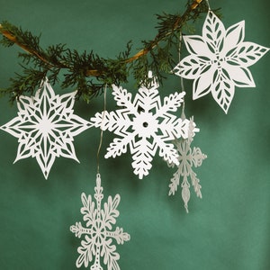 Paper Snowflakes Set of 5 Holiday Decor - Etsy