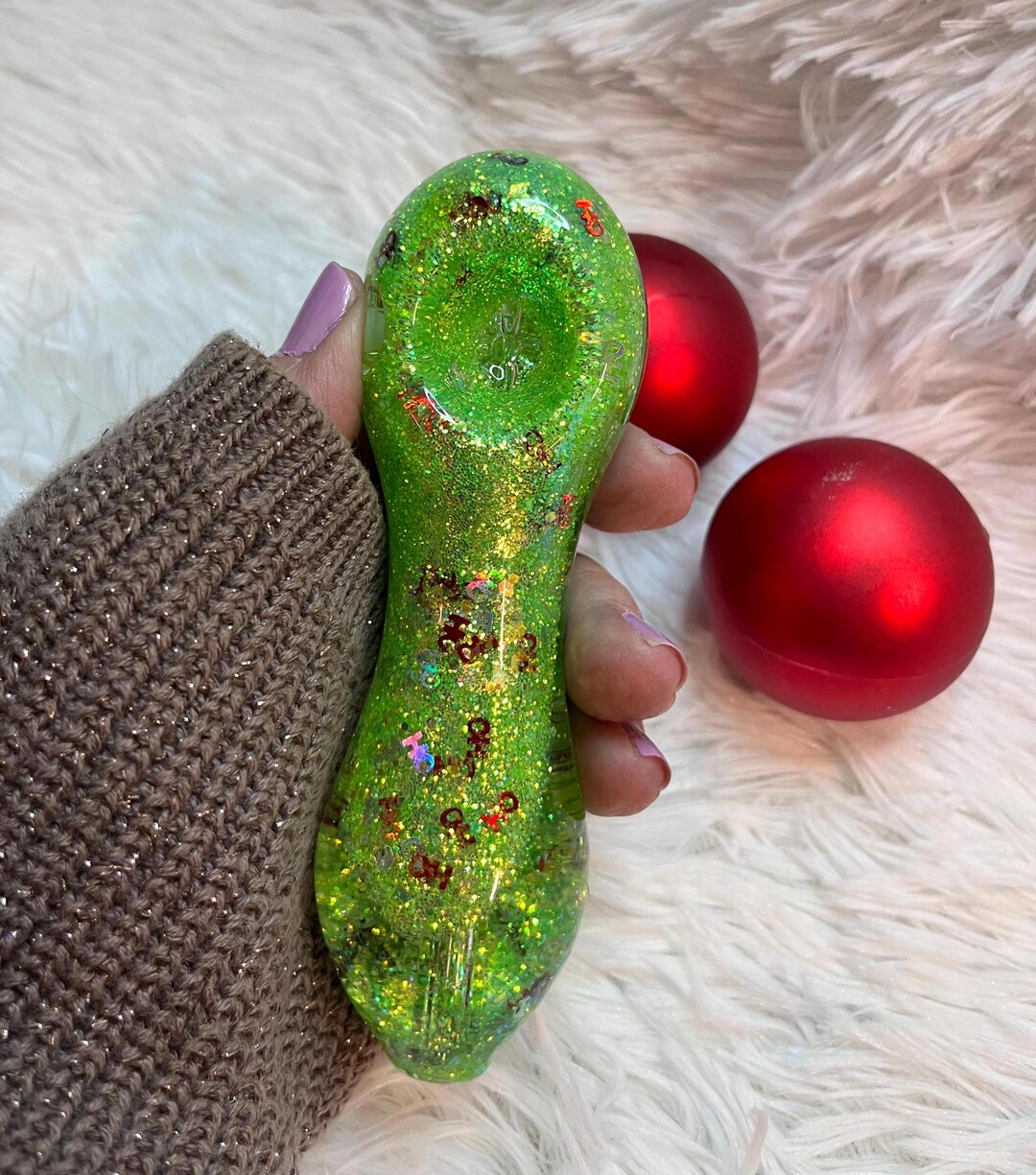 LIMITED EDITION Grinch Christmas Freezable Glitter Glass Pipe ...
