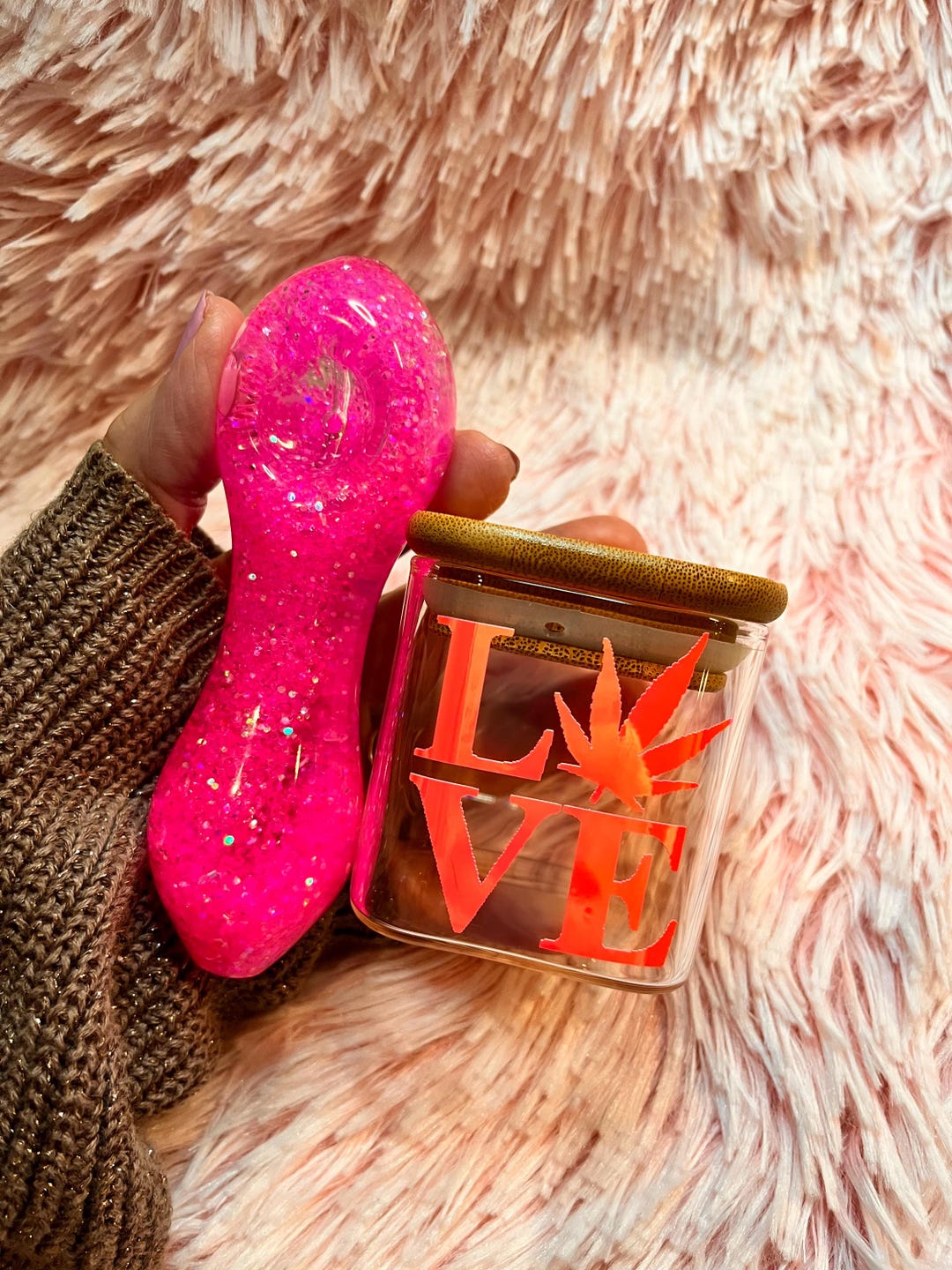 2 Piece Barbie Pink Glitter Glass Pipe and Jar Set Color Changing Pipe ...
