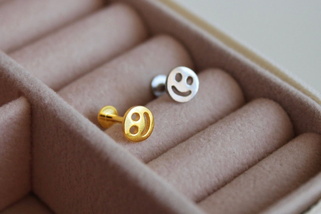Smiley Face Labret Screw on Earrings . Emoji Happy Face Stud Earrings ...