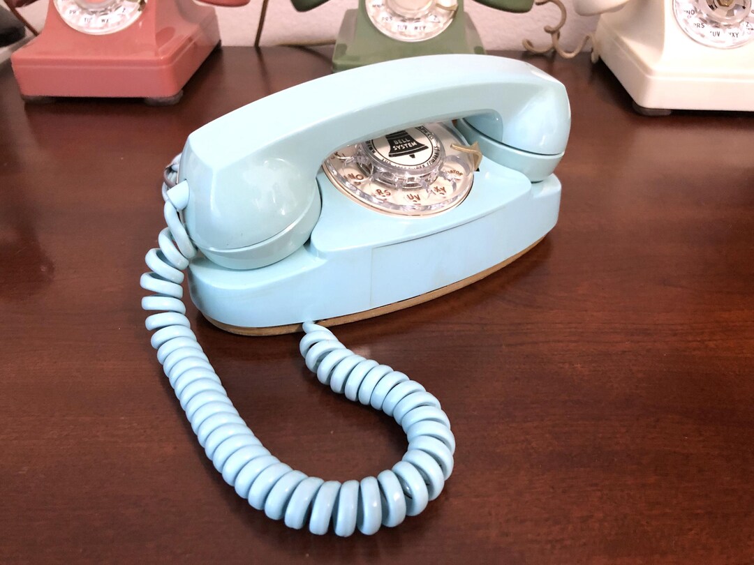 Restored Western Electric Turquoise Princess Tabletop Phone W/rotary ...