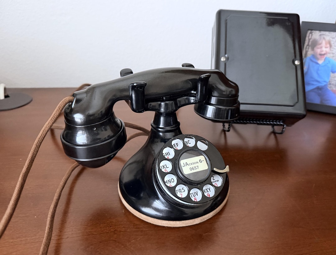 Beautifully Restored Western Electric Model 102 Round B1 Base Rotary ...