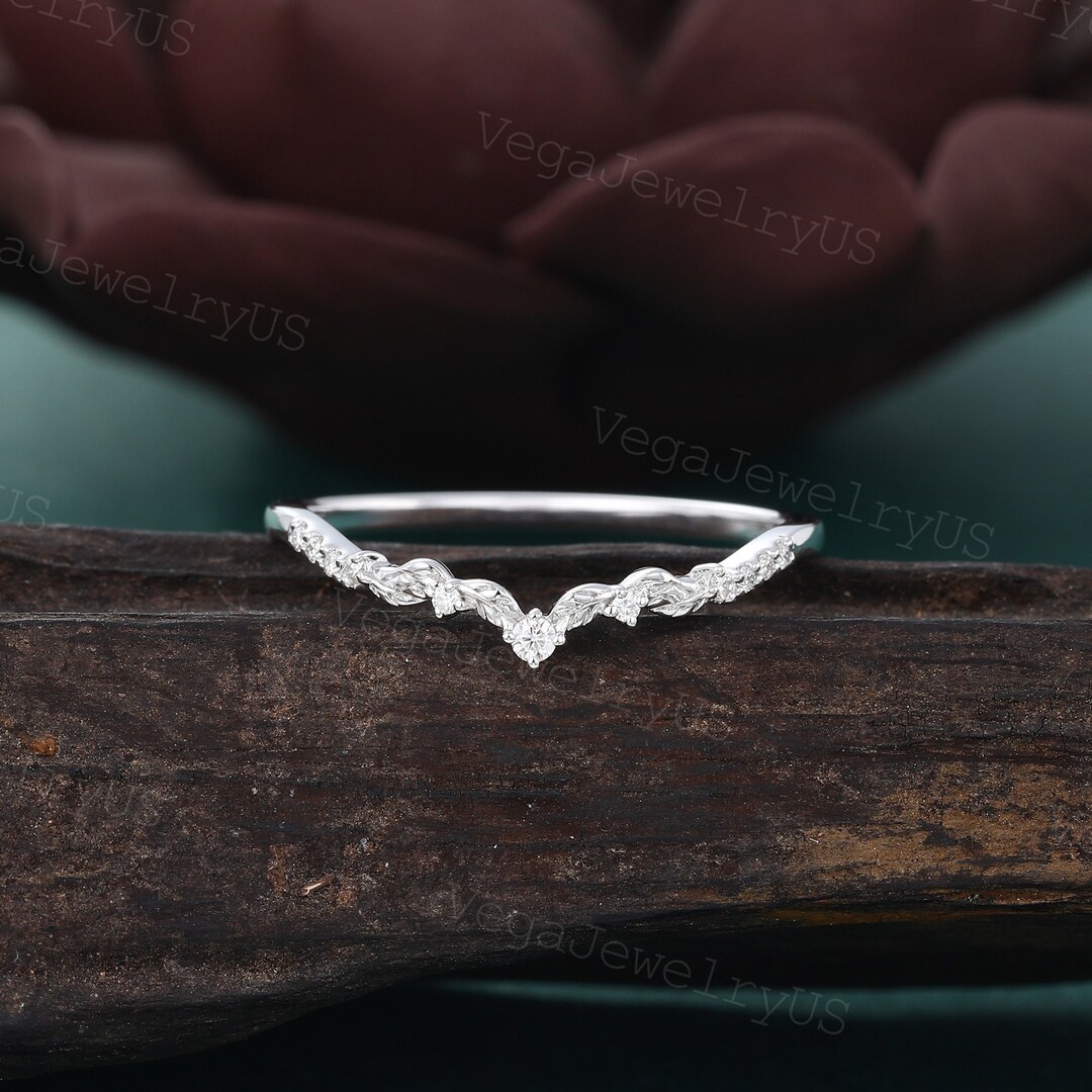 Unique Moissanite Curved Wedding Band White Gold Wedding Band Art Deco Leaf Diamond Ring ...