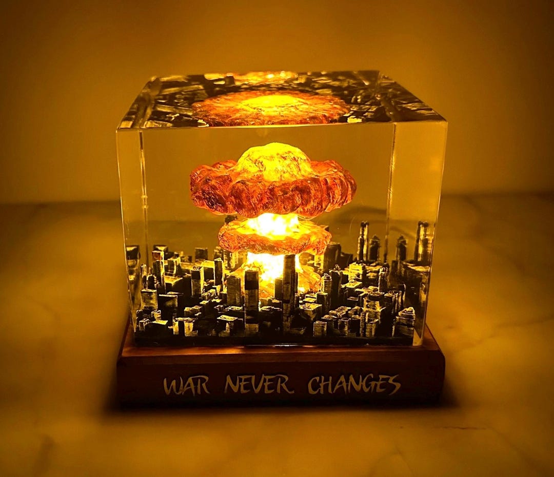 Atomic Bomb Diorama Lamp: Nuke Explosion Resin Art, Epoxy Resin Art ...